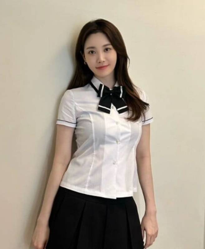 학창시절 너무 예뻐 주위 남학생들이 항상 기웃댔다는 여자 연예인 키노라이츠