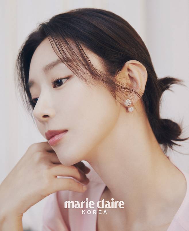 ‘눈물의 여왕 이주빈 청아함 가득마리끌레르 5월호 장식 화보