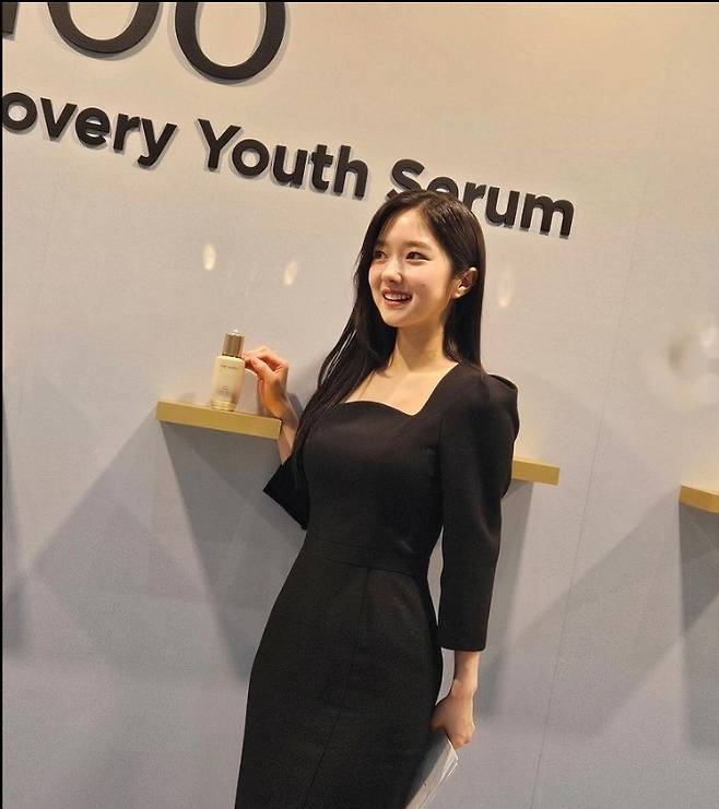 이혜성 블랙 드레스 입고 우아한 사회 진행그저 감탄만 스타와 패션