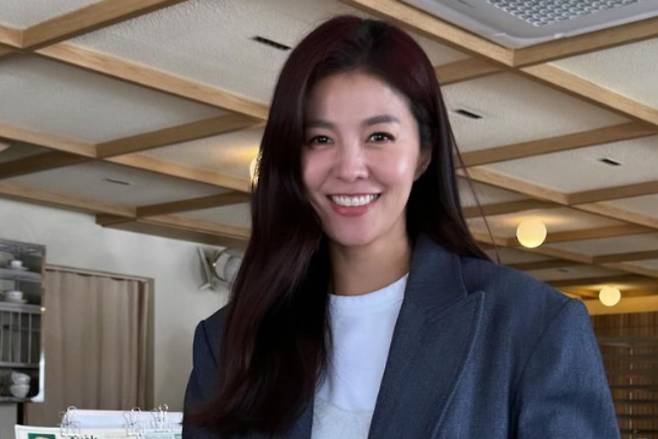 과거 선배들에게 매일 불려나갔다 고백한 女배우 뉴스에이드