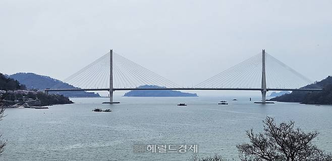 1600년 전 인도승려가 도착한 땅, 그곳의 마라난타사와 불갑사 [정용식의 내마음대로 사찰여행 비경 100선]