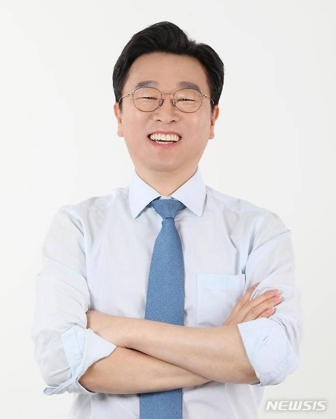 22대 국회 정치신인㉘ 민주 이용우 법정 노동시간 단축 논의 필요