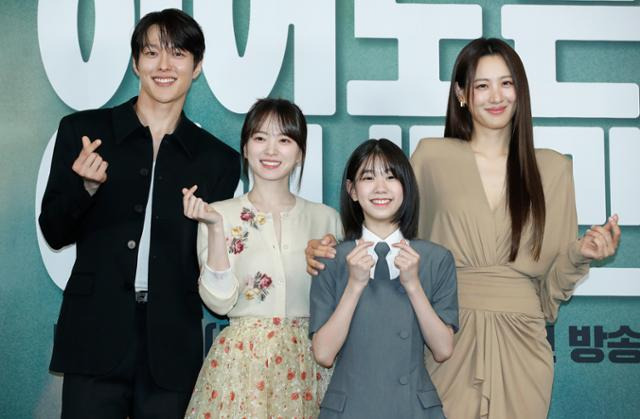 장기용·천우희 히어로는 아닙니다만 현실적 판타지의 아이러니 종합