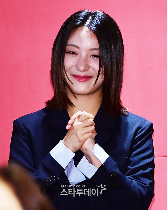 ‘햄릿 에프엑스 루나 연극 데뷔 누 되지 않도록 성실히 임할 것”