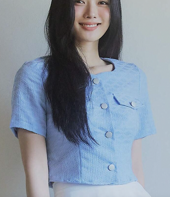 김유정 상큼발랄 톡톡튀는 여름 코디 화보 공개 라이프 뉴세이