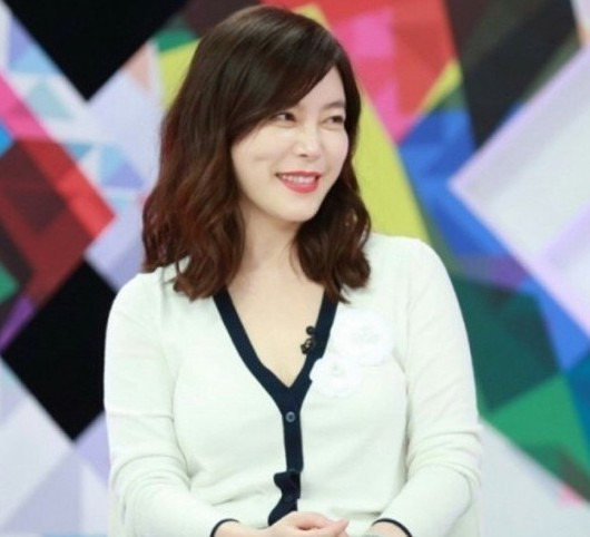미혼인 줄 알았는데 21세 연하와 집안이 반대하는 결혼식 올린 탑여배우 스포엔 뉴세이