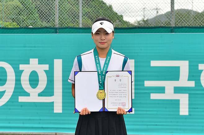 벌써 4우승 19연승 원주여고 이다연 시즌 목표는 단식 전승