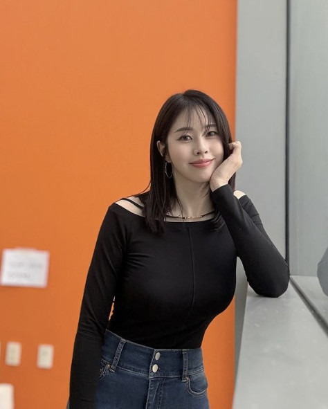 서동주 이기적인 청바지 핏 환상적 골반 라인에 볼륨감까지