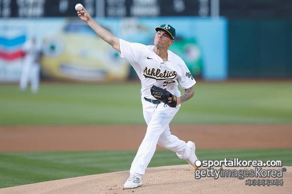 '대마 밀수→KBO 퇴출→ML 복귀' 前 KIA 브룩스, 2G 연속 퀄리티 스타트 호투...첫 승은 불발