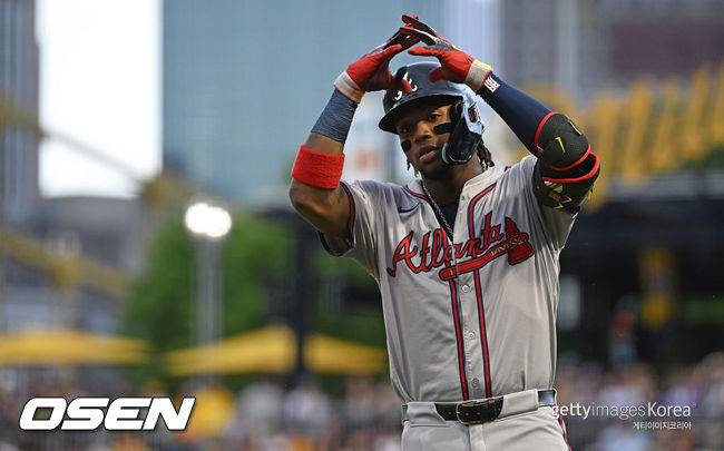 '2번째 ACL 부상→시즌 아웃' 만장일치 MVP 아쿠냐 주니어, "돌아와서 또 MVP 탈지 누가 알겠나"