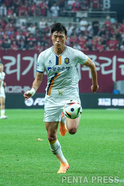 포토 포지션 변신 성공한 광주 허율
