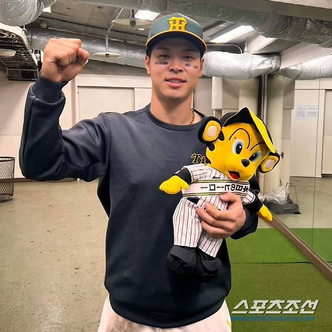 타격 부진 4~6번 타자 모두 2군행 38년 만의 우승 한신 팀 타율 0221 꼴찌 굴욕 인터리그 1승6패 평균 17