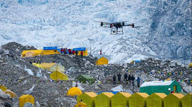 세계 최대 드론업체 中 Dji 6000m 이상 에베레스트 화물 운송 성공”