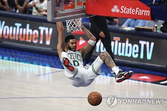 Nba Final 테이텀·브라운 쌍포 터졌다보스턴 돈치치 파울아웃 된 댈러스 꺾고 우승까지 1승