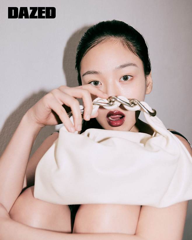 밤양갱 비비 독보적인 무드로 완성한 나만의 여름 패션 스타와 패션