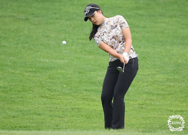 'KLPGA 2승 도전' 이가영, 롯데 오픈 3R까지 단독 선두…2위와 3타 차