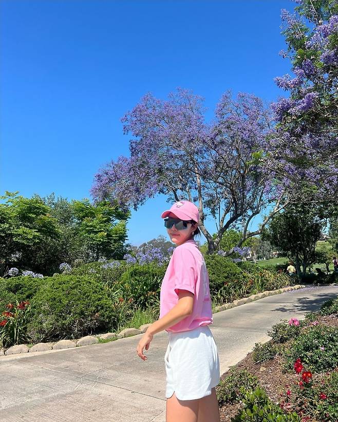 박한별 두 아들 맘 맞아 마음은 동심 러블리한 핑크 티 화이트 쇼츠 패션 스타와 패션
