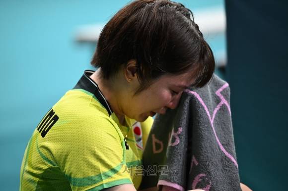 신유빈도 흐름 끊는 느낌”日히라노 ‘5분 환복 이유 밝혔다