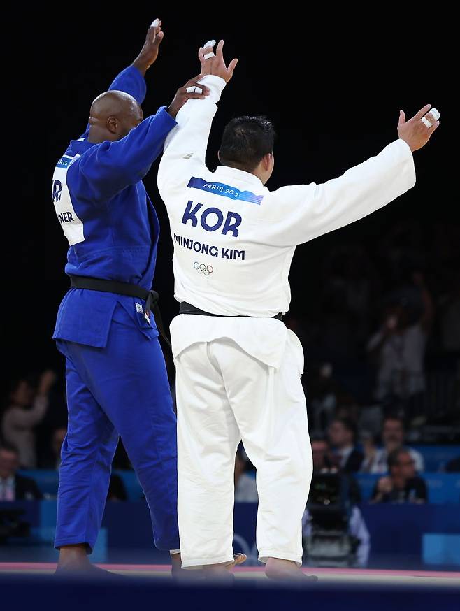 유도 역사 쓰고도하늘 감동 못 시켰다 눈물 쏟은 김민종 2024 파리올림픽