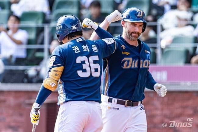 맷 데이비슨 4년만에 Kbo리그 40홈런 고지 밟다