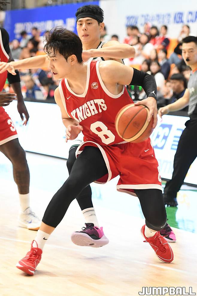 [KBL컵] SK 안영준 '스텝백 시도'