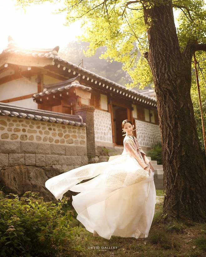 결혼♥4년만에 드디어 임신한 40세 여배우예뻐서 난리난 만삭화보 어썸클