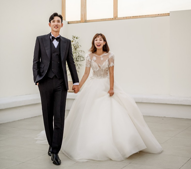 잘 사는 줄 알았는데 결혼 2년만에 안타까운 소식 전한 ️ 연예인 부부 스포엔 뉴세이
