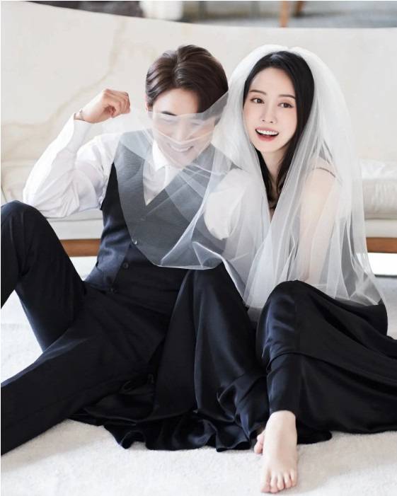 둘이 부부였어 4살 연하 결혼 ️5개월만에 출산한 배우 커플 스포엔 뉴세이