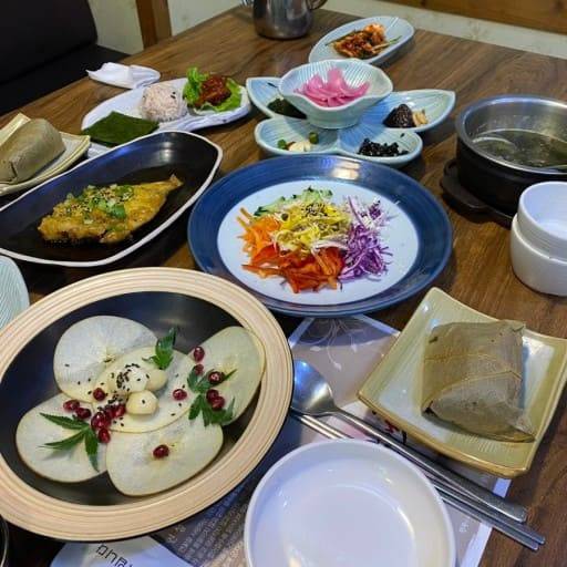 싱싱한 낙지와 푸짐한 한정식의 향연 전남 무안 맛집 5선 소개 이앤투어픽