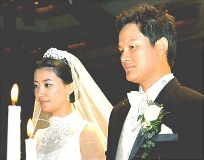 잘 사는 줄 알았는데 결혼 19년 만에 안타까운 소식 전한 연예인 부부 스포엔 뉴세이