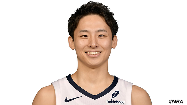 ‘172㎝의 기적 가와무라 Nba 개막 로스터 포함···역대 4번째 일본인