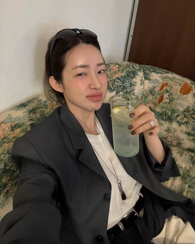 차정원 시크한 셋업 패션으로 남다른 패션센스 스타픽