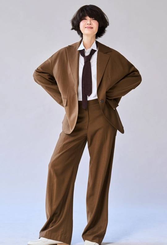 채시라 딸 김채니도 연예계 데뷔하나 동반화보 속 미모포스 엄청나