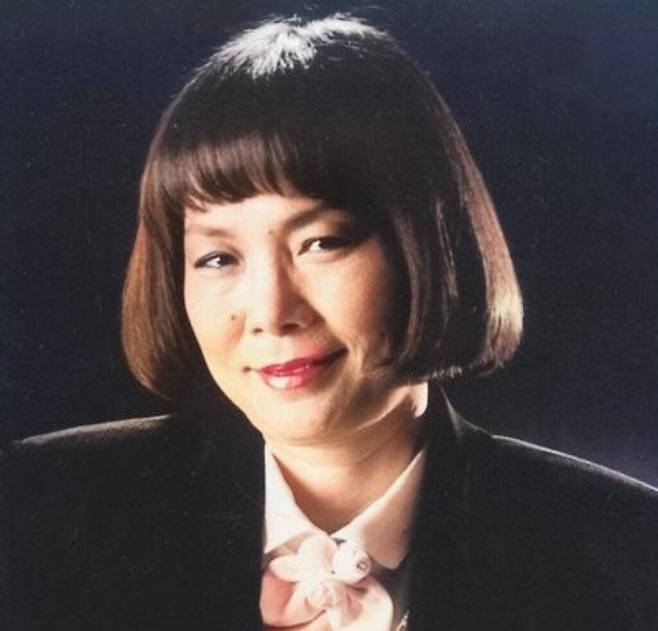 고려대 법대 나왔는데 우연히 데뷔해 가수로 대박 난 여가수 셀럽스케치