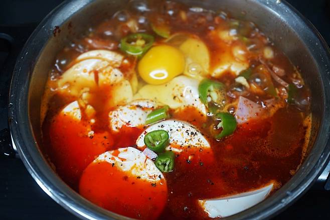 스팸으로 만드는 류수영 순두부찌개 라비키친 주부요리