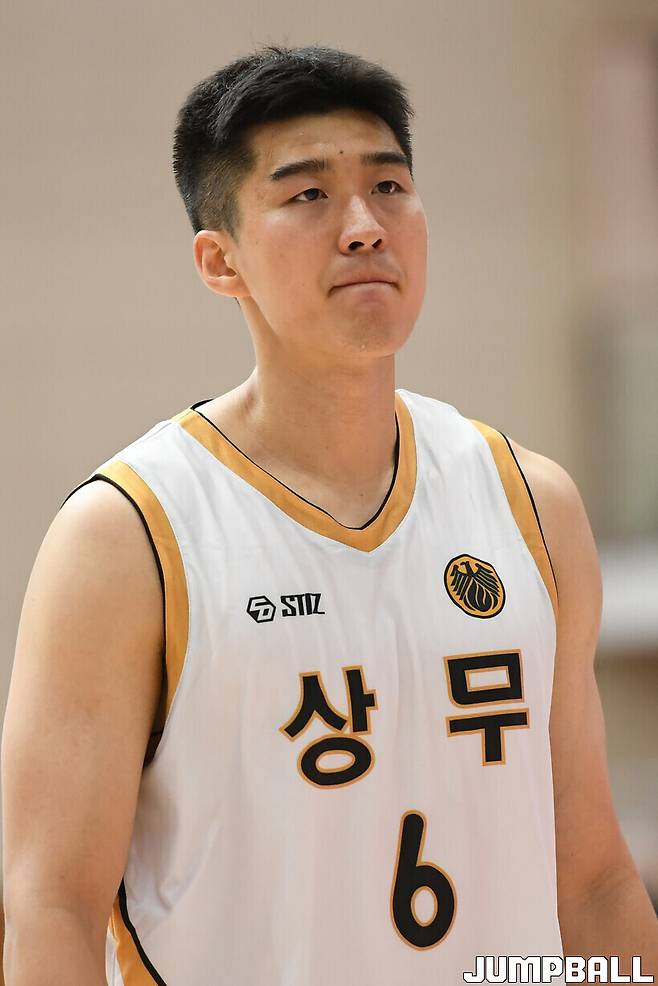 ‘김종규 부상 하차 이종현 7년 만에 국가대표 발탁···양홍석도 문정현 대신 합류