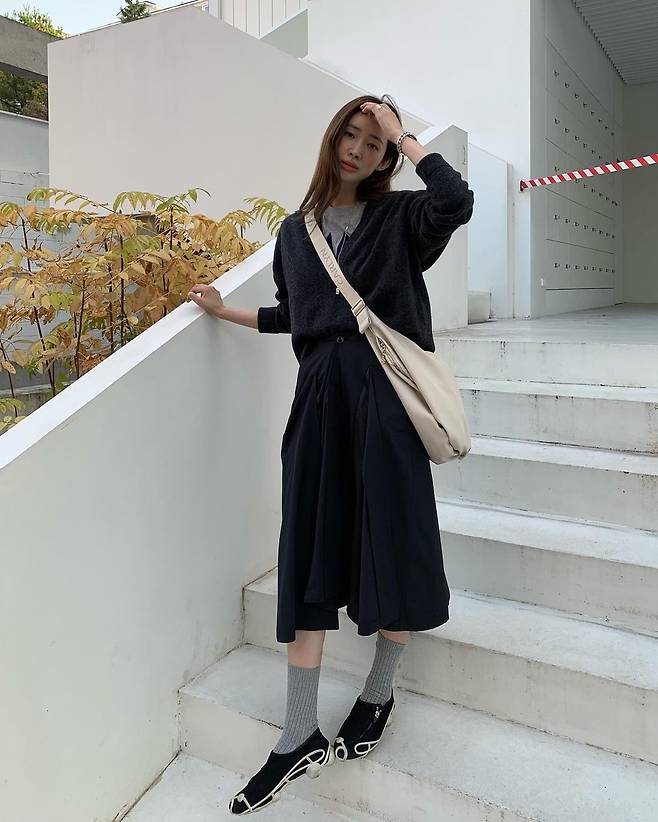 차정원 가을 데일리 스타일링의 정석 가디건롱스커트 라이프 뉴세이