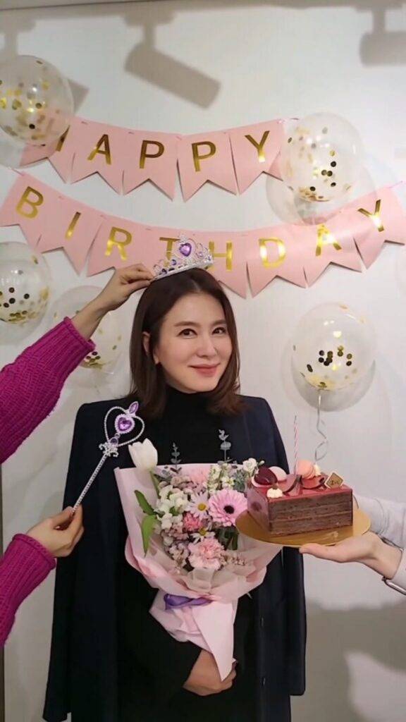 인기 대박이었는데 전성기에 돌연 결혼해 공백기 가진 여배우 셀럽스케치