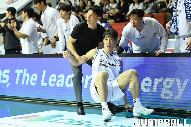 ‘13점 차 뒤집던 응집력 어디로 고구마 먹은 삼성의 경기력 이길 수 없었다