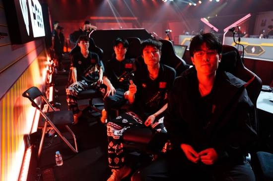 17, 67점으로 파이널 스테이지 1위…GEN 8위-KDF 9위-T1 14위 (PGS 6) [종합]