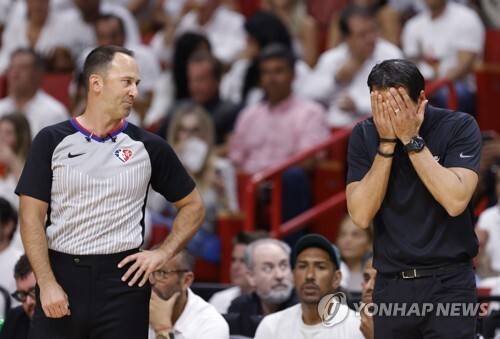 Nba 역대급 실수를 저지르고 사과한 명장 그리고 이를 용서한 에이스