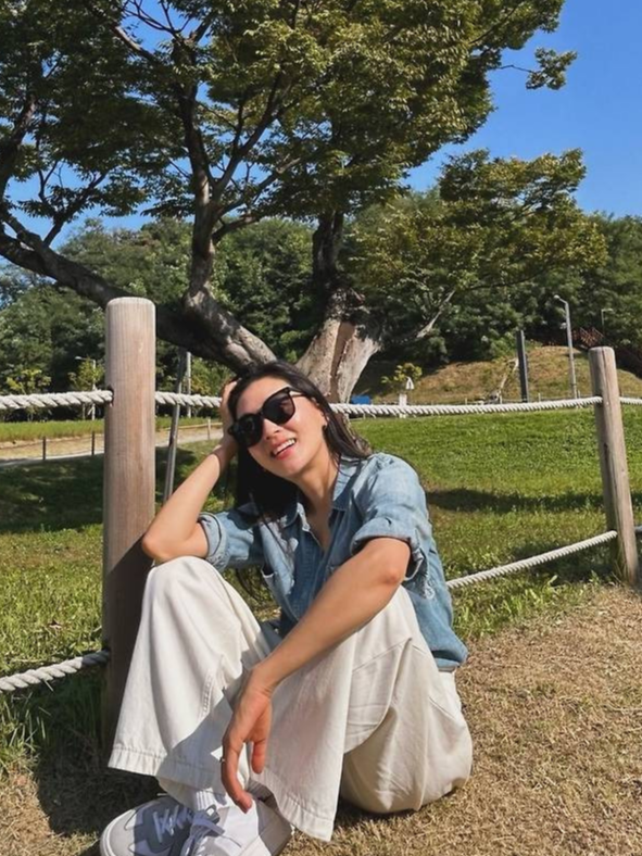 박진희 6kg 감량 성공 데님 셔츠와 와이드 팬츠로 완성한 내추럴 룩 스타와 라이프