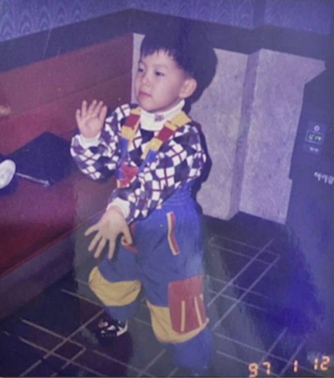 부모님의 이혼” 과자를 훔치자 아버지가 보인 반응 셀럽스케치
