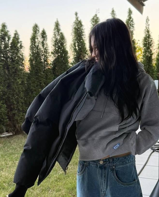 구찌에서 샤넬로 갈아탔는데 반박의 여지가 없다는 인간 샤넬 미모의 여가수 어떻길래 뷰티는 내운명