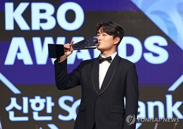 신인왕 김택연 꿈만 같았던 한 해 2025시즌 목표는 세이브왕