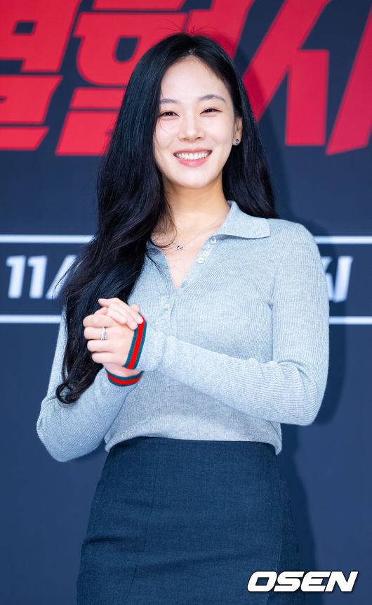 비비 무당됐다방울 들고 쌍욕까지‘열혈사제2