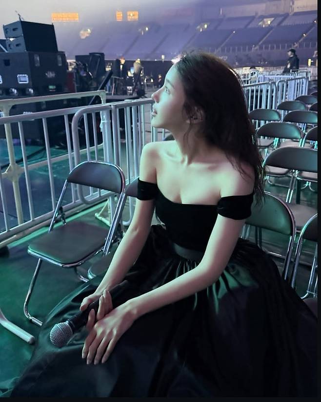 이지아 벨벳부터 시스루까지 블랙 드레스 끝판왕 여신이 따로 없네 뷰티는 내운명