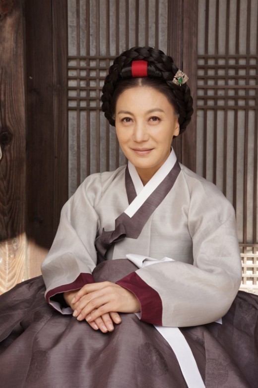 박사만 되면 결혼해야지 했는데 58세 미혼인 ‘박사 교수 여배우 스포엔 뉴세이