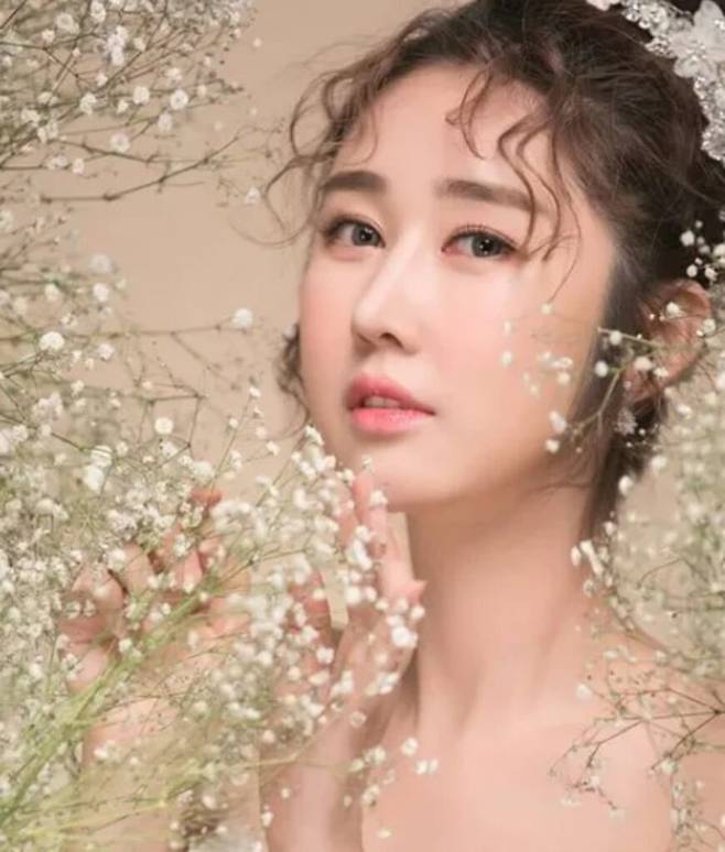 한 남자와 결혼을 ‘4번이나 한 개그우먼 셀럽스케치