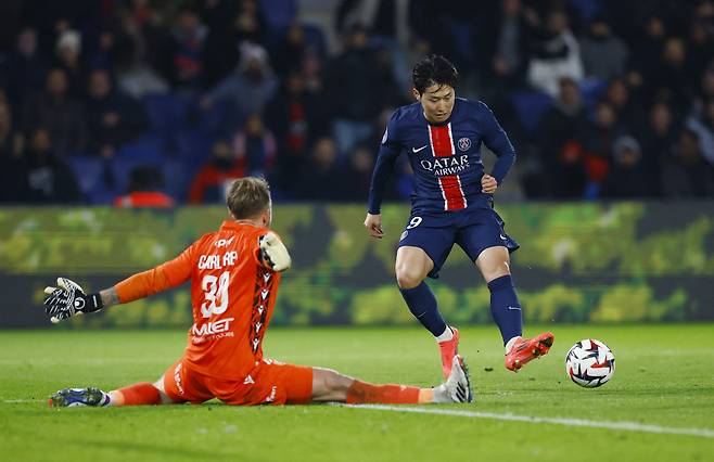 충격 평점 3점→코멘트조차 없었다 이강인 골대 불운 Psg 연승 마감 1위 자리는 유지